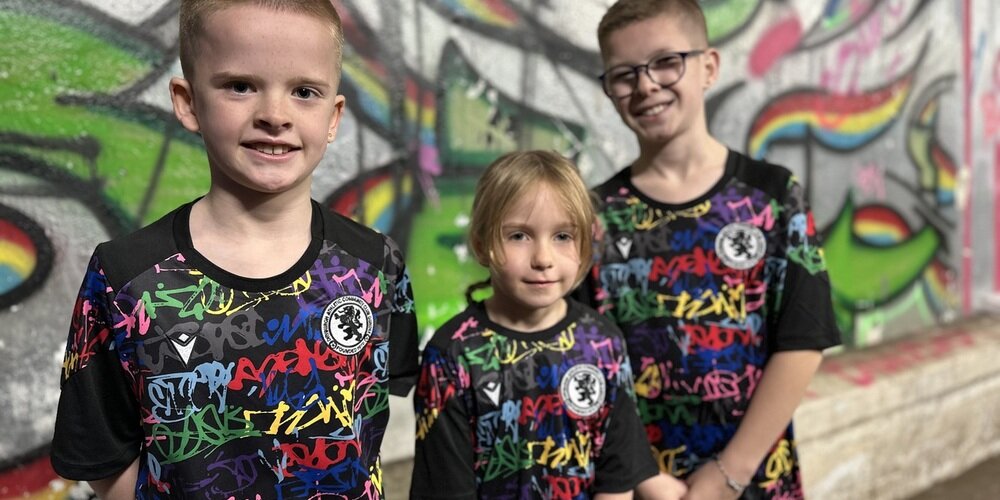 Sponsor our NEW Graffiti kit now! | My Club Hub